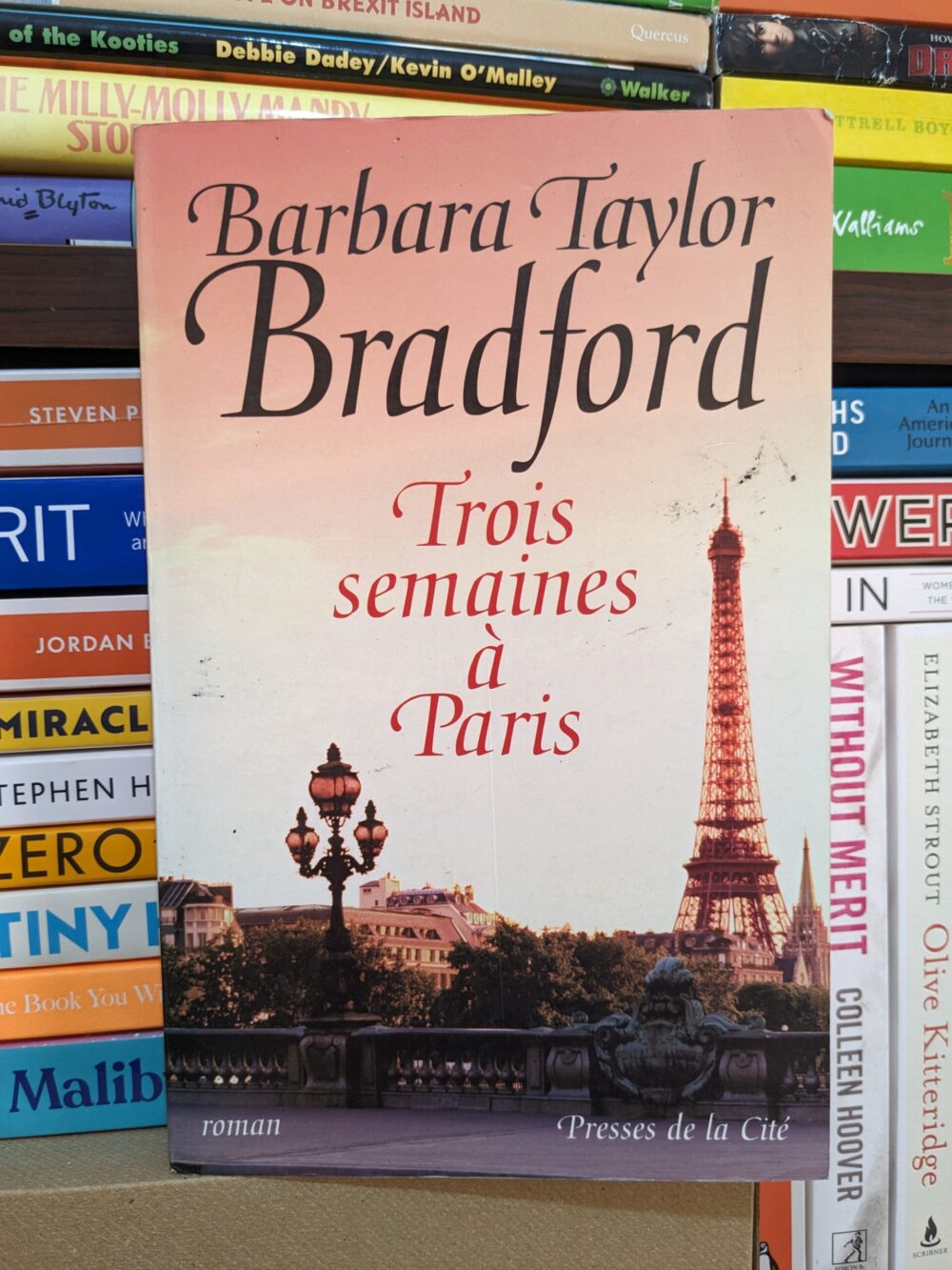 Trois semaines à Paris by Barbara Taylor Bradford - Agadirbookshop